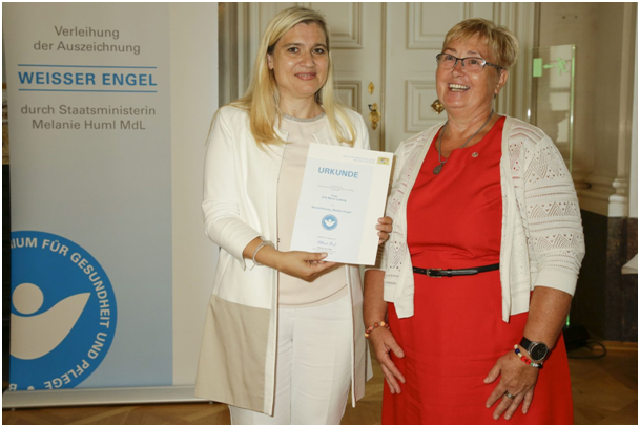 Verleihung der Auszeichnung Weißer Engel durch Staatsministerin Melanie ...